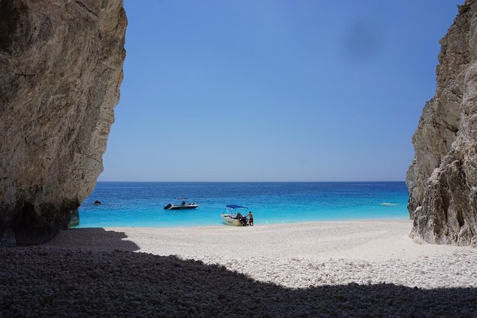Explore zakynthos island with Adonis boat rental