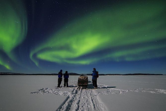 From Kakslauttanen:Northern Lights tour to Lake Inari, inc dinner