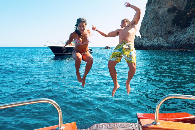 From Positano: Small Group Boat Tour to Capri Island