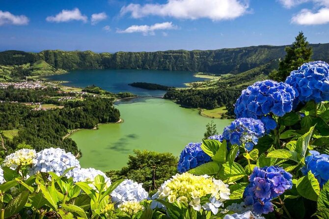 Full Day Private Tour West & East in São Miguel Island