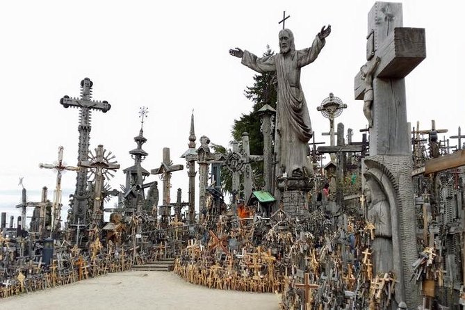 Full-Day Tour to the Hill of Crosses and Rundale Palace in Latvia from Vilnius
