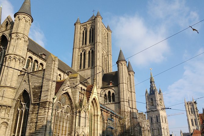 Ghent City Highlights Walking Tour with Light Mea/Snack