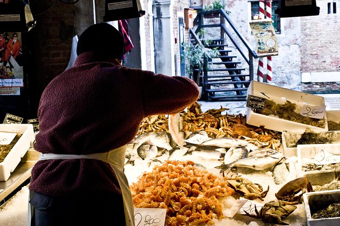 Market Tour & Dining at a Local's Home in Venice