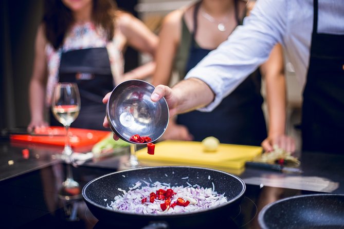 Midday Market Tour and Spanish Cooking Class