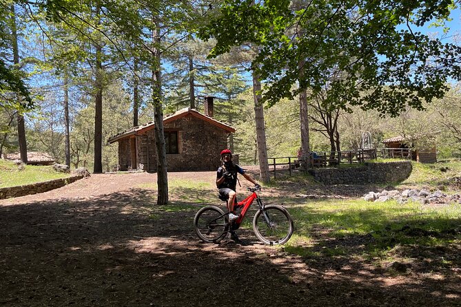Mount Etna: All around on E-bike