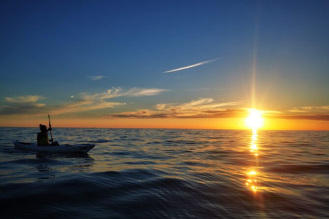 Pore sunset sea kayaking tour