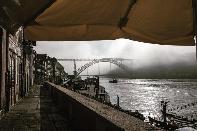 Porto 1/2 Day Photo Tour & Portraits
