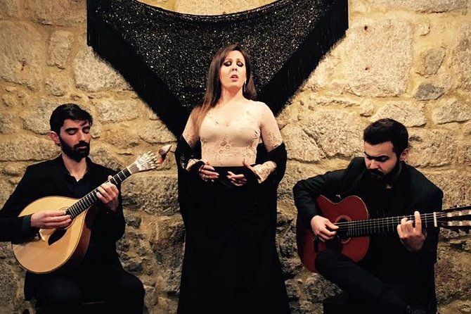 Portuguese Fado Live Music Show in Lisbon