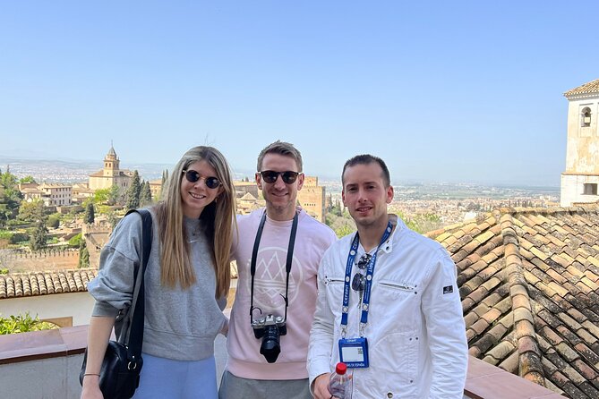 PREMIUM 2 Hour Alhambra and Generalife Tour + tickets