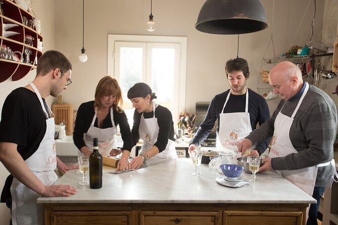 Private cooking class with lunch or dinner in Cava De Tirreni
