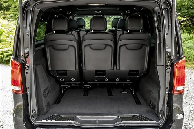 Private Departure Transfer from Brussels City to Brussels Airport by luxury van