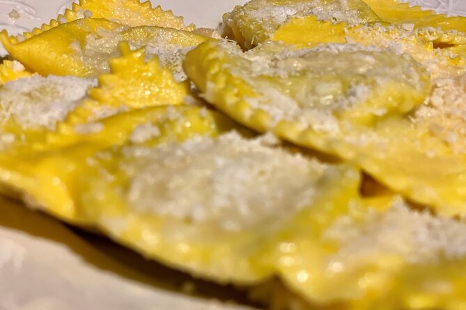 Private Half Day Tour to Parma City of Gastronomy and Perfume