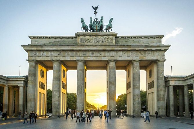 Private Transfer: Berlin to Brandenburg Airport BER in Luxury Van