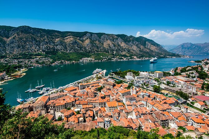 Private transfer from Airport Podgorica and city to Kotor