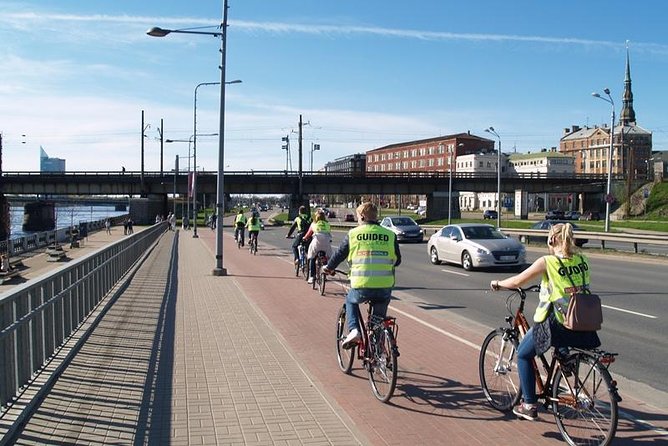 Riga Highlights Bike Tour