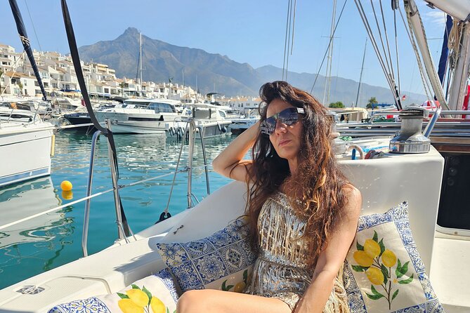 Shared Sailboat Experience Feel nature with dolphins