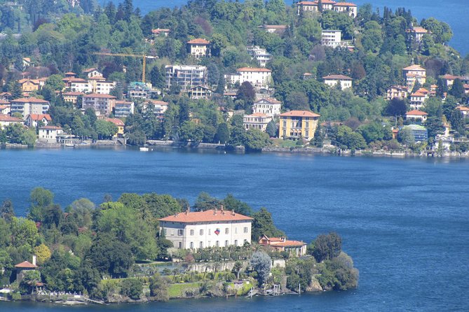Stresa: 1-Day 3 Borromean Islands Hop-On Hop-Off Boat Tour