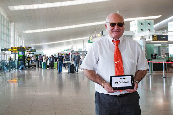 Tenerife Airport Transfer from South Airport (Reina Sofia) to North Area Hotels