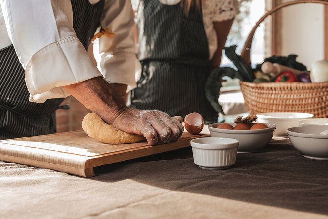 Traditional Farmhouse Cooking Experience in Lucca with Lunch or Dinner