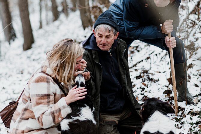 Truffle Hunting and Cheese, Truffle & Wine Tasting near Alba