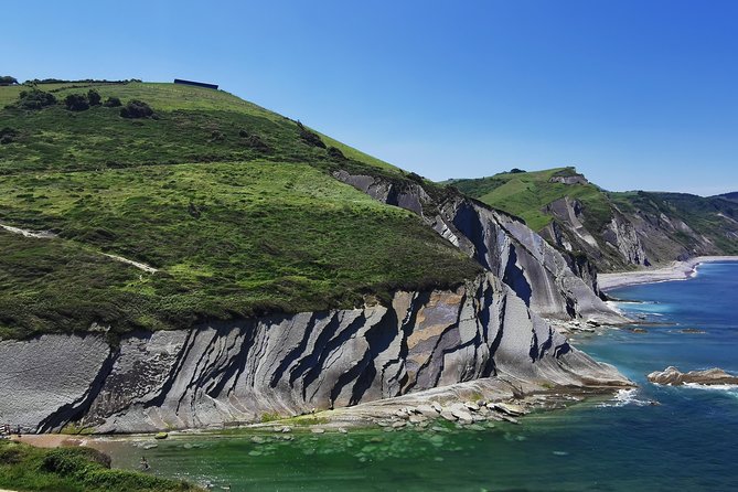 TXAKOLI vineyards HIKE, ZUMAIA and GETARIA - Private Outdoor & Gastronomic Tour