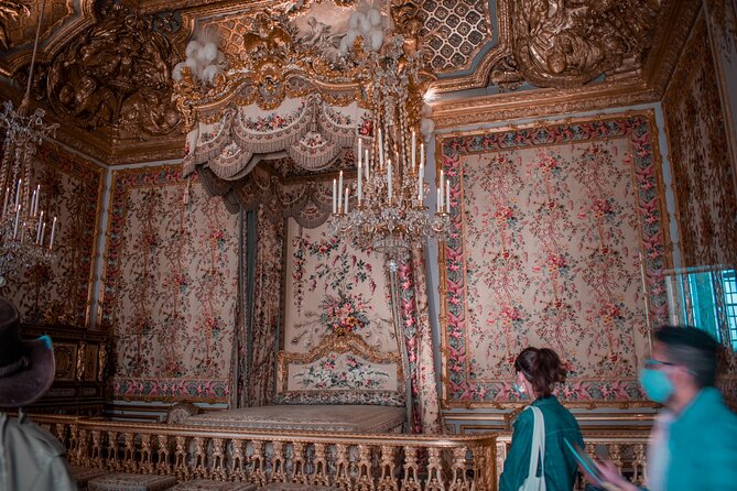 Versailles Palace & Gardens Guided Tour