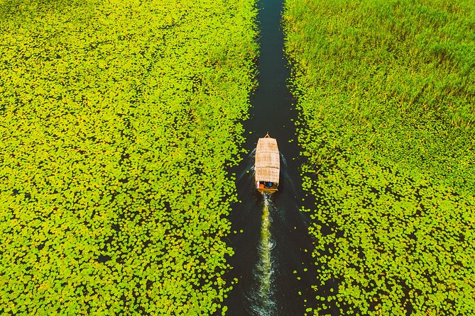 Virpazar: Guided Skadar Lake Boat Tour to Kom Monastery