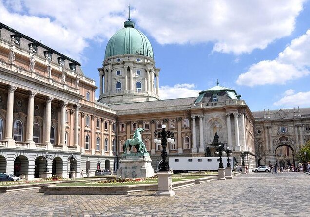 Virtual Reality Walking Tour