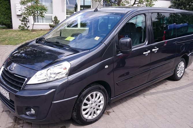 Warsaw Chopin Airport private transfer 5 to 8 passengers