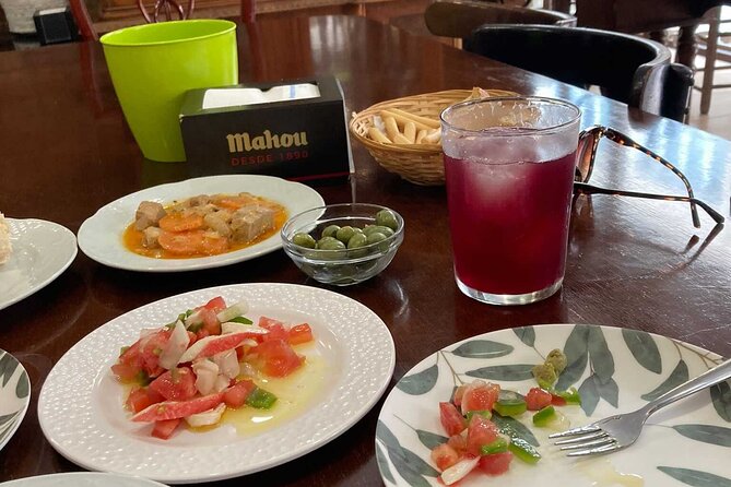Wine and Tapas walking Tour in Malaga