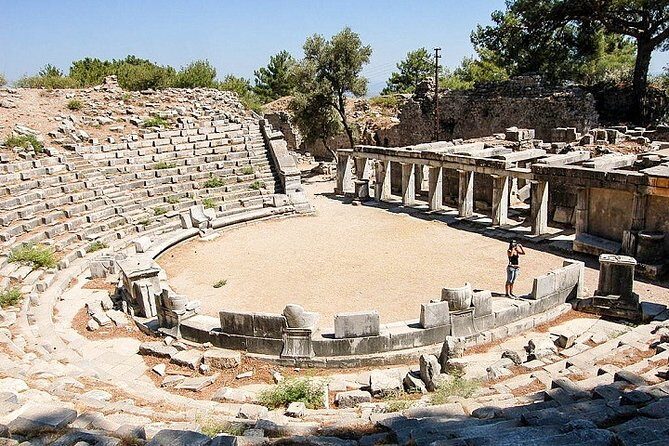3 Days Ephesus, Pamukkale, Priene, Miletus and Didyma Tour from Istanbul