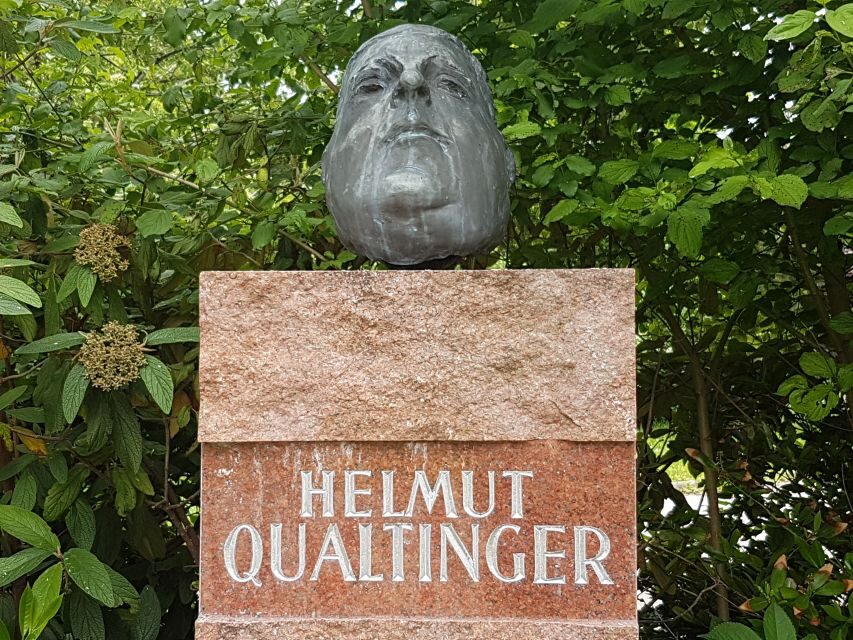 3-Hour Walking Tour of Vienna Central Cemetery