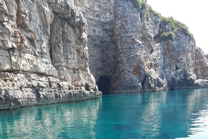 3 Hours Speed Boat tour to the Blue Cave - Comparing This Tour to Similar Experiences
