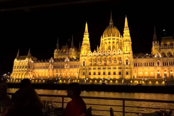 Budapest Evening Sightseeing Cruise with your own Chauffeur - Frequently Asked Questions