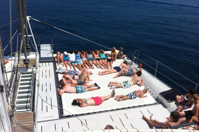 Catamaran ride -Costa Brava with barbecue and drinks. Familiar. - The Return Journey and Overall Atmosphere