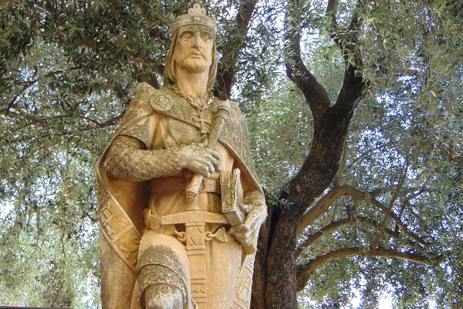 Guided visit to Alcazar de los Reyes Cristianos with admission - The Historical Layers on Show