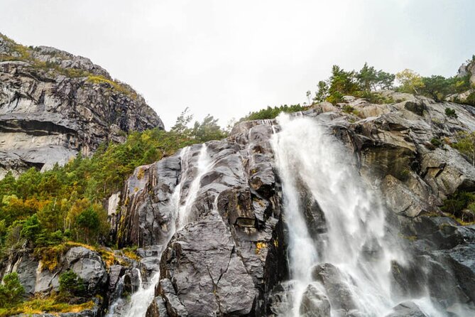Stavanger: Waterfalls, Caves and Rock Tour By Sea - FAQ