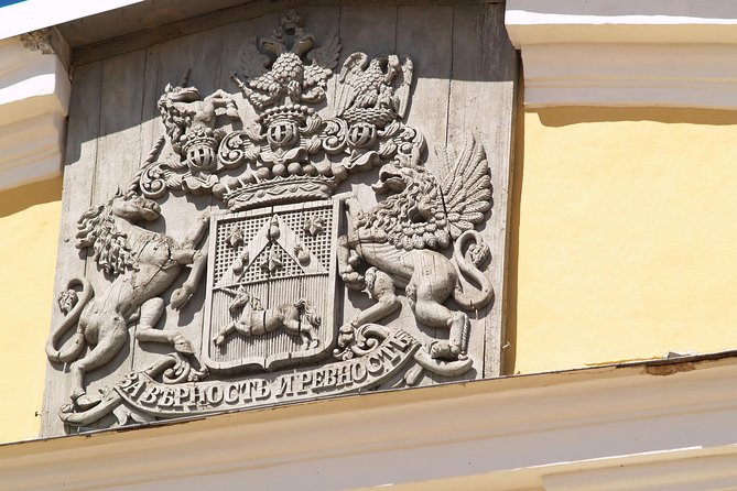 Group Day trip to Rundale Palace, Hill of Crosses & Bauska Castle - FAQ: Practical Questions About the Tour