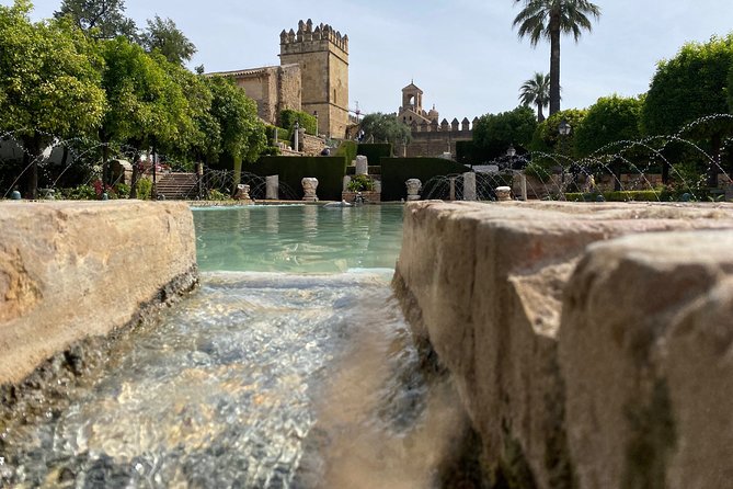 Guided tour of the Alcazar de los Reyes Cristianos in Spanish - FAQ