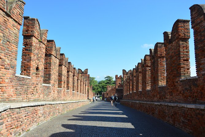 Hidden and fascinating Verona - 3 hour private walking tour - Sources