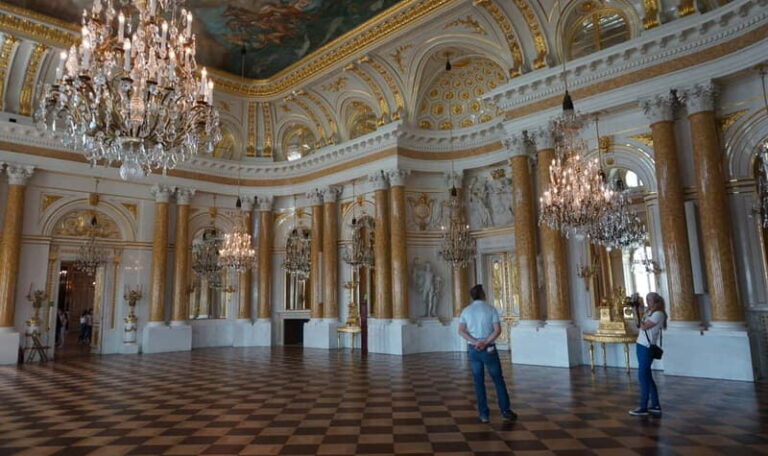 5 hour: Royal Castle, Old Town and Lazienki Park/inc.Pick-up - Authentic Traveler Insights