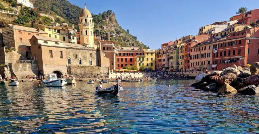 5 terre, escursione in barca con snorkeling e snack a bordo