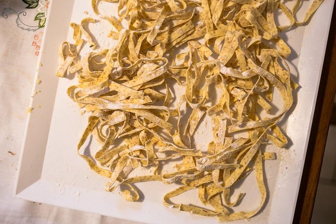Cesarine: Small group Pasta and Tiramisu class in Padua - FAQ