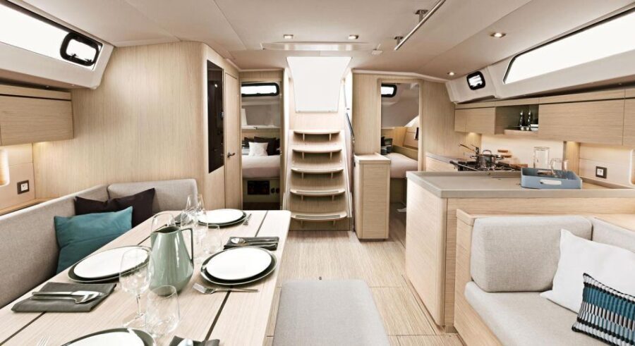 7-Day Crewed Charter "The Cosmopolitan"Beneteau Oceanis 46.1