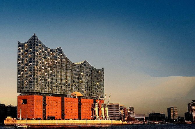 Hamburg Guided Bike Tour: Tradition and Modernity, Elbphilharmonie (min.4) - The Sum Up
