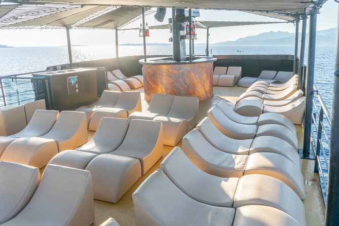 8-hour tour of the La Maddalena Archipelago Ponte VIP - Key Points