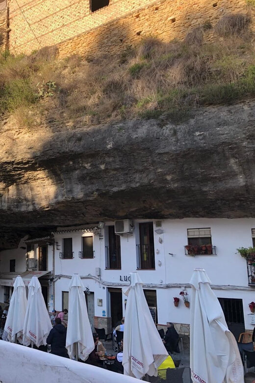 ab Marbella/Estepona: VIP-Tour Ronda + Setenil d. l. Bodegas