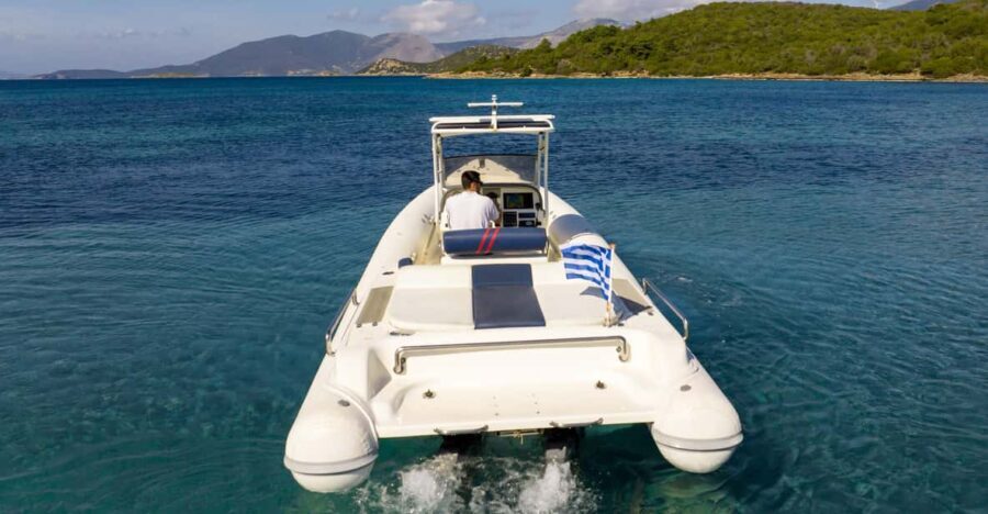 Aegean day - private cruise to west cyclades