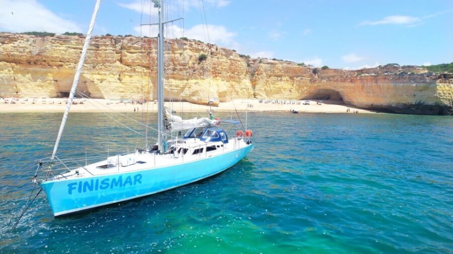 Albufeira: 3-Hour Yacht Daytime/Sunset Cruise to Benagil