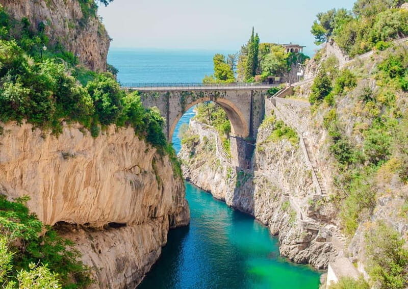 Amalfi Coast: Boat and Snorkeling Tour with Fruit & Drinks